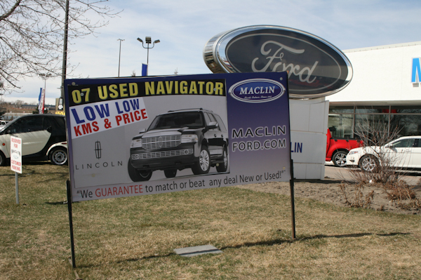 Portable Advertising Signs Calgary | Outdoor Signs | Focal Signs